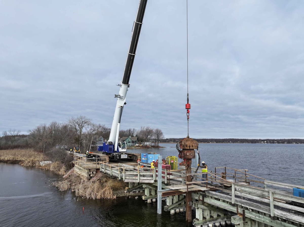 Tadano GTC-2000 Crane Empowers Zenith Tech to Complete State Trail ...