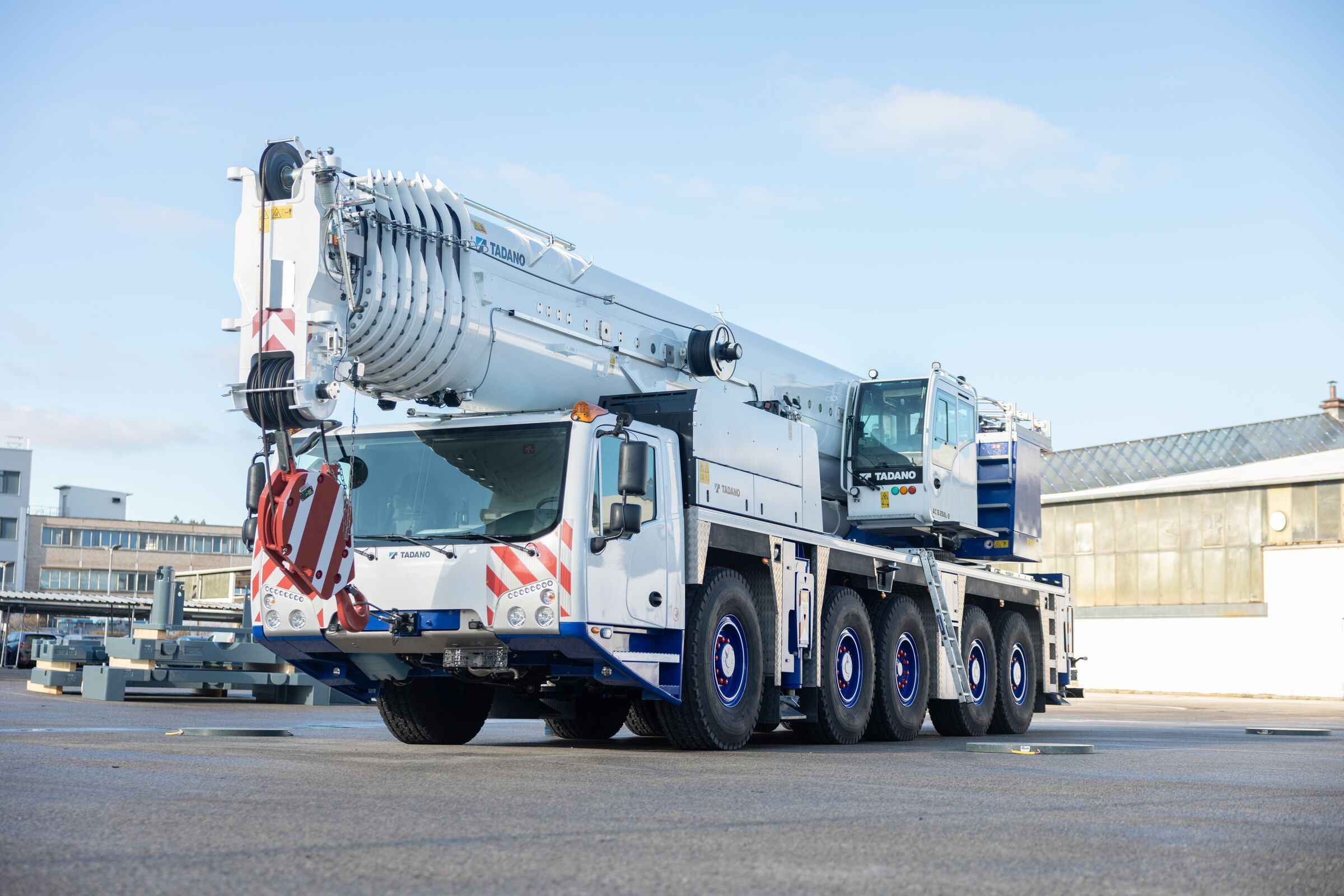 Tadano Unveils AC 5.250L-2 Crane | Crane Hot Line